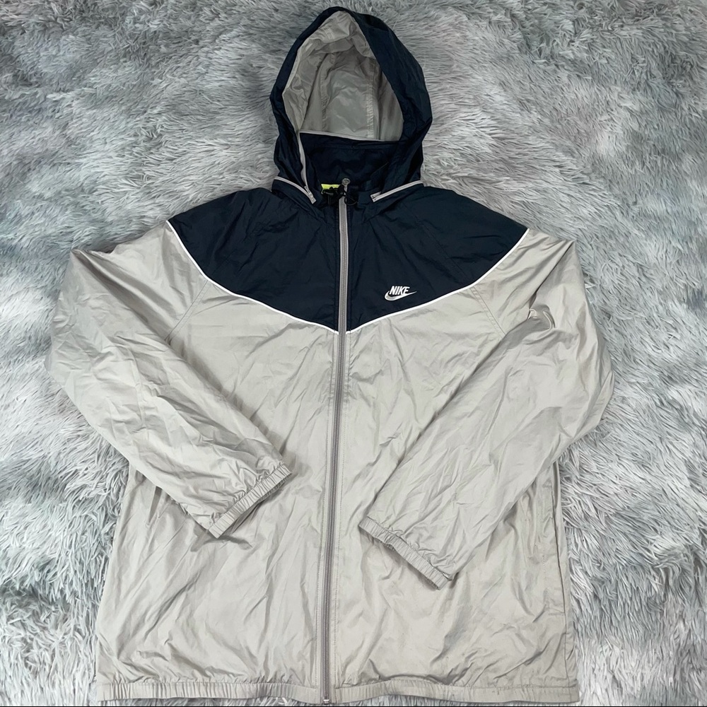 Nike Sportswear Black Gray Windrunner Windbreaker - Gem